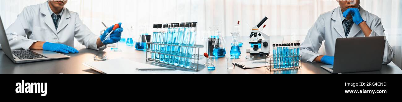 Groundbreaking experiments hi-res stock photography and images - Alamy