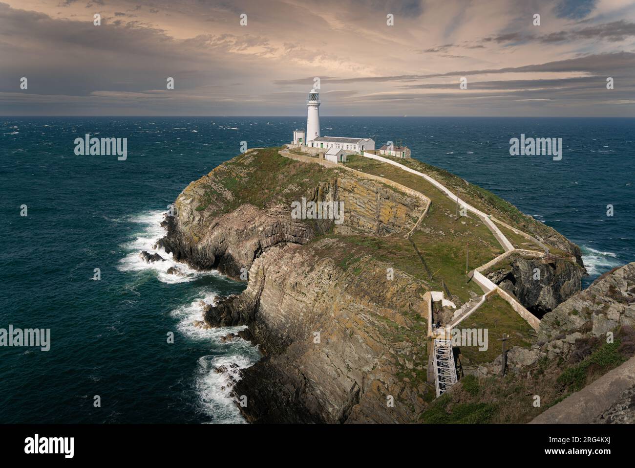 Holyhead south stack lighthouse bridge hi-res stock photography and ...