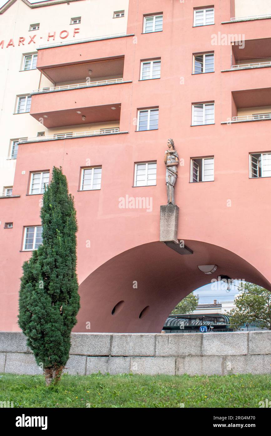 Vienna, Austria. 06 August 2023: Karl Marx-Hof housing complex and the ...
