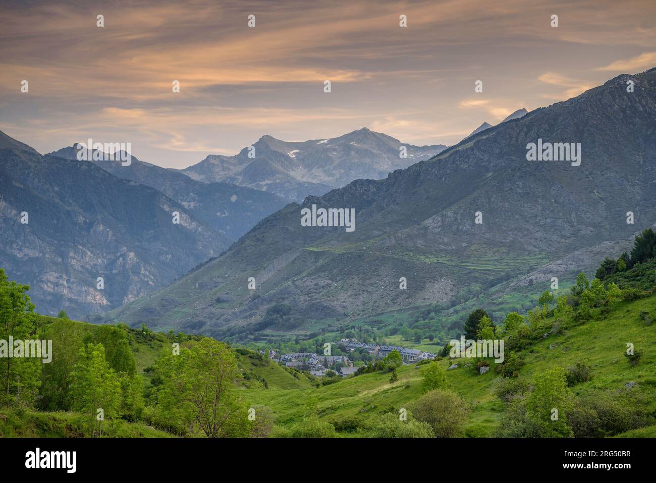 Sunrise in the mountains of the Boí Valley on a summer morning (Lleida ...
