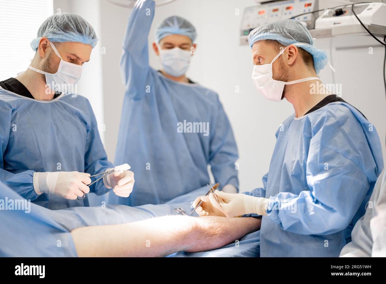 Operation varicose veins leg hi-res stock photography and images - Alamy