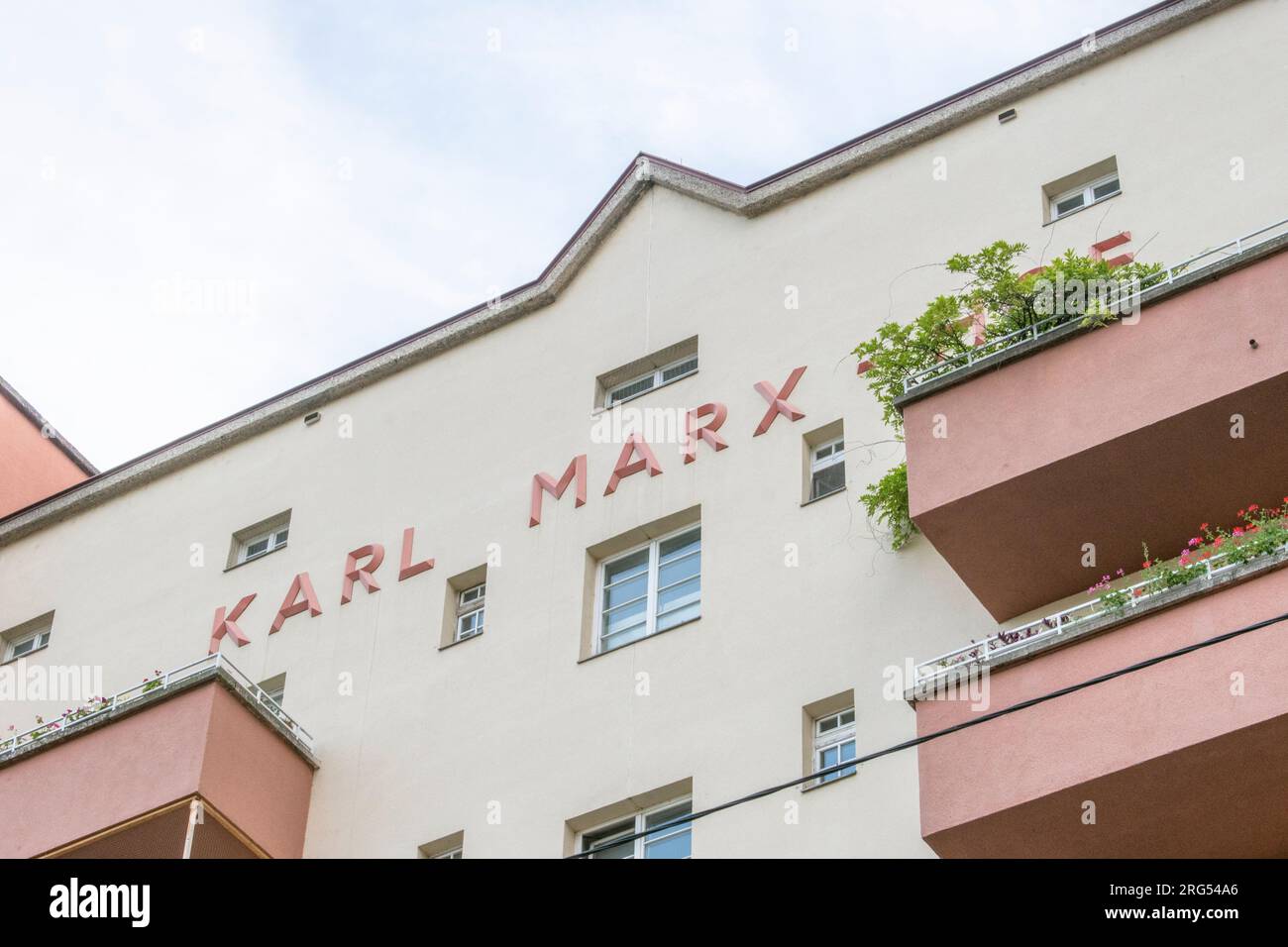 Vienna, Austria. 06 August 2023: Karl Marx-Hof housing complex and the ...