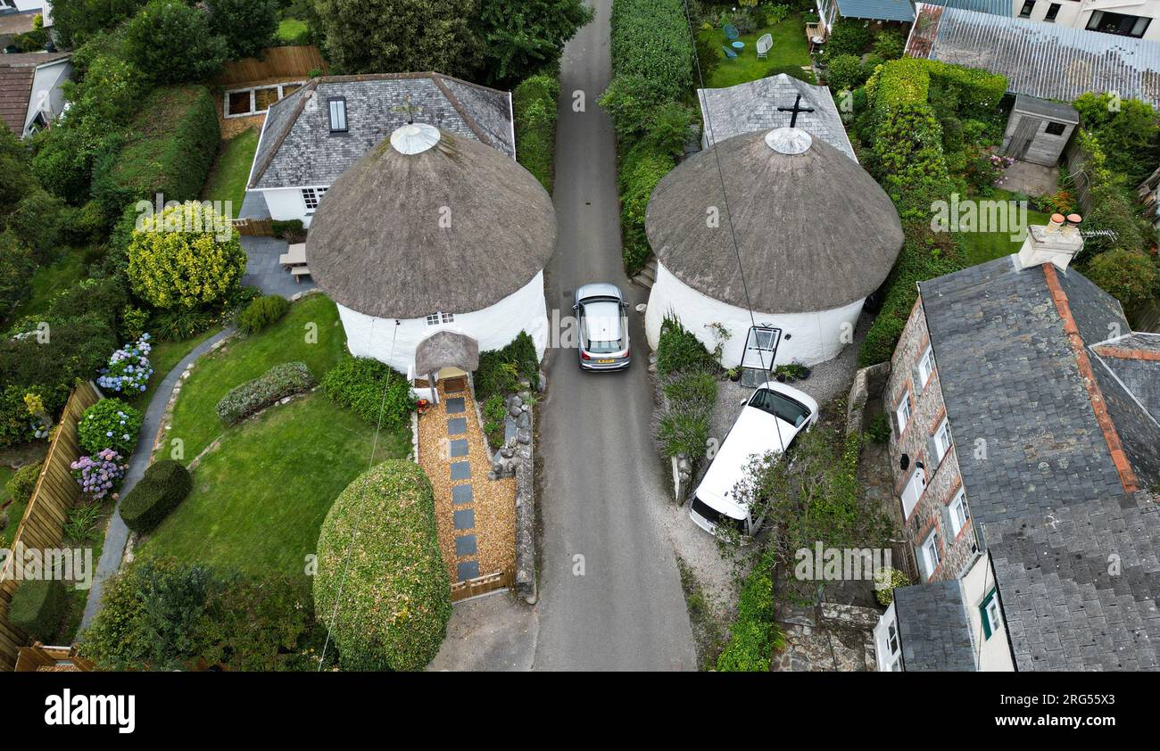 Round house houses roundhouses hi-res stock photography and images - Alamy