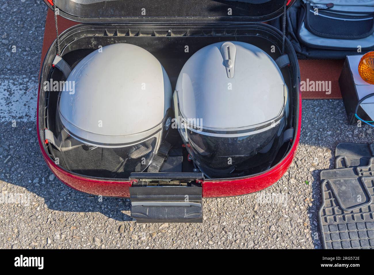 Motorcycle top box hi-res stock photography and images - Alamy
