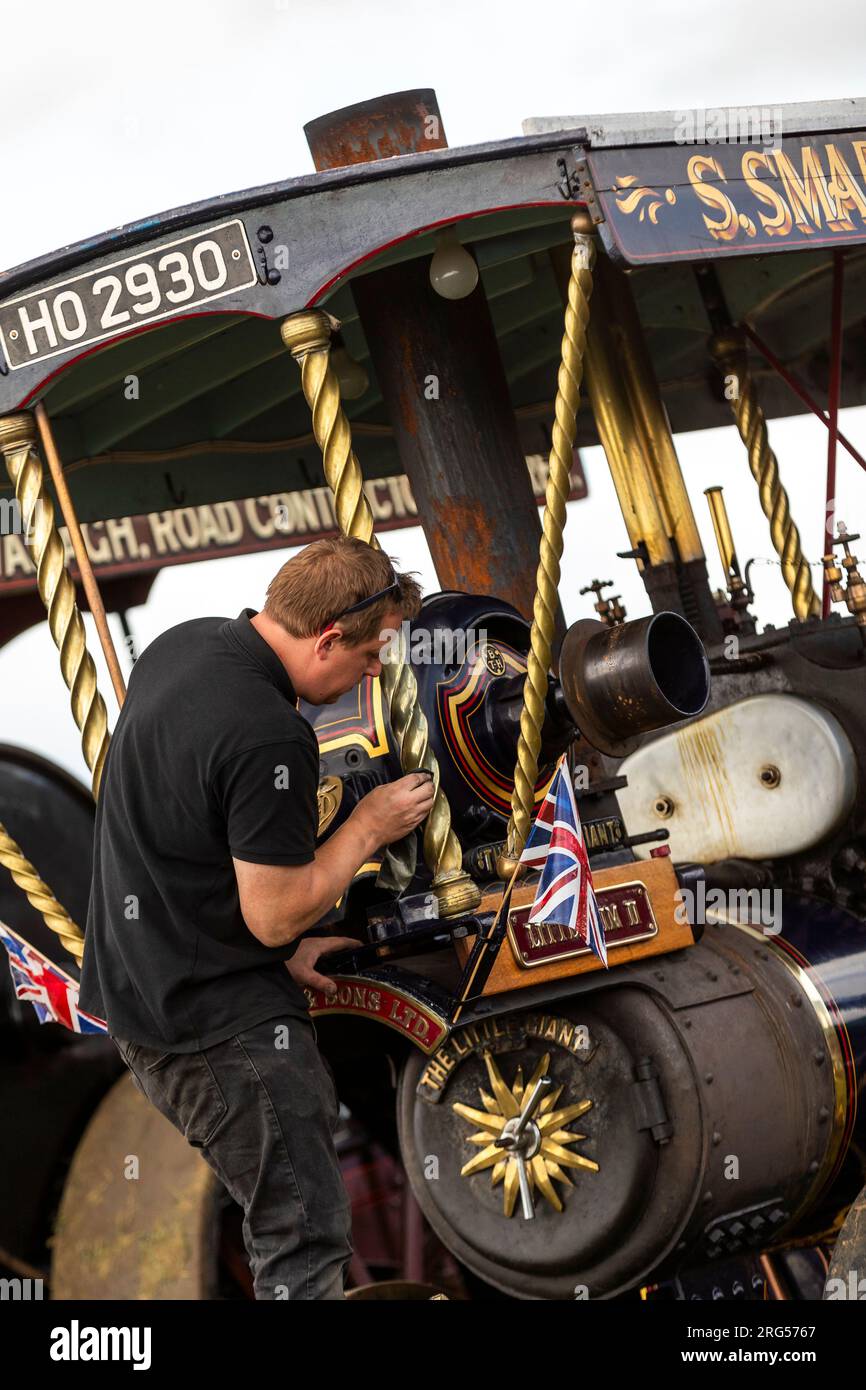 The little giant steam traction engine hi-res stock photography and ...
