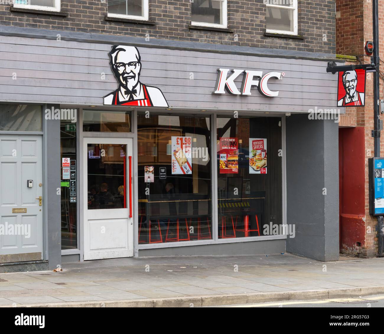 Kfc store front hi-res stock photography and images - Alamy