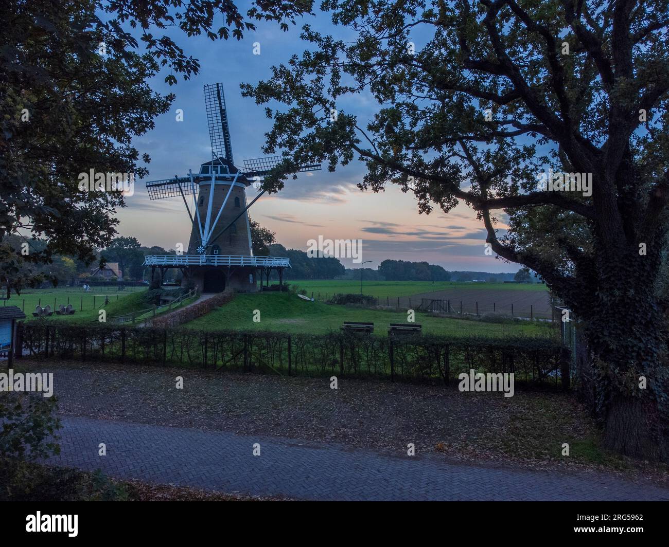 Windmill definition hi-res stock photography and images - Alamy