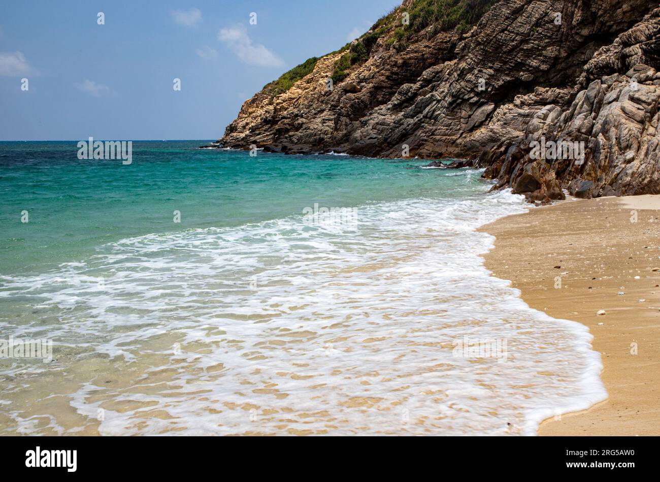 Hon son island vietnam hi-res stock photography and images - Alamy