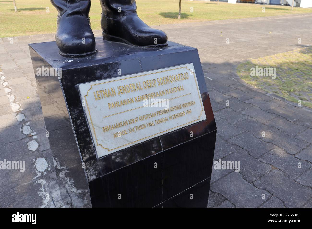 The statue of Letnan Jenderal Oerip Soemohardjo located at the Museum ...