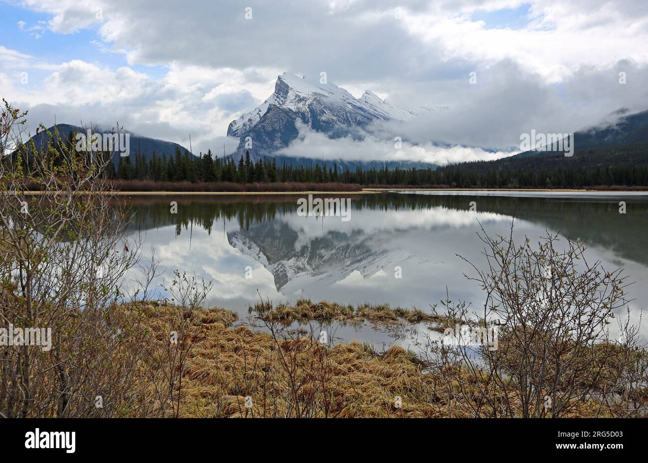 Rundle stone hi-res stock photography and images - Alamy