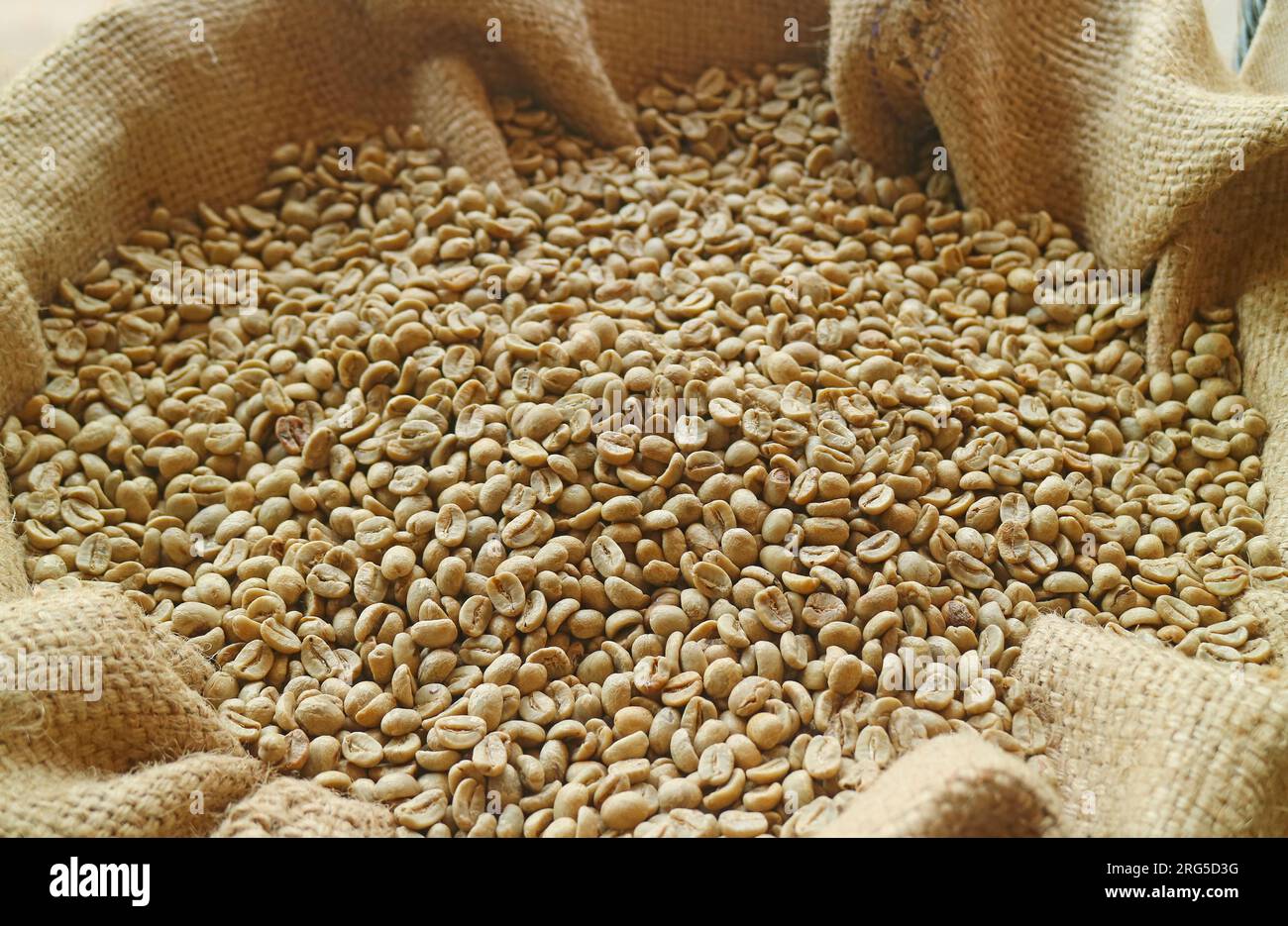 Unroasted seeds hi-res stock photography and images - Alamy