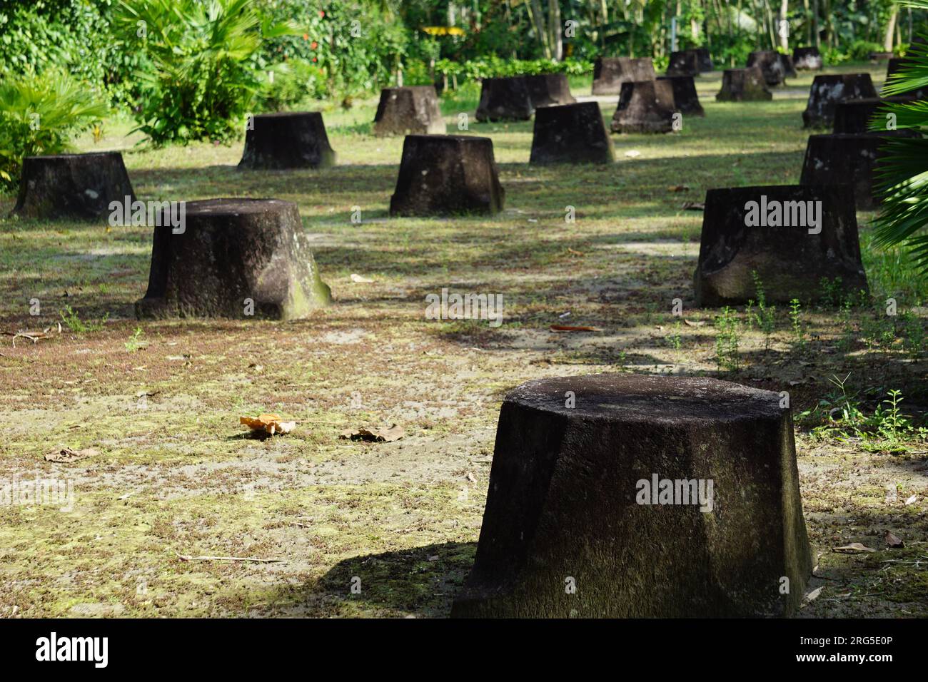 Situs umpak bale kambang (umpak bale kambang site). This site, which ...