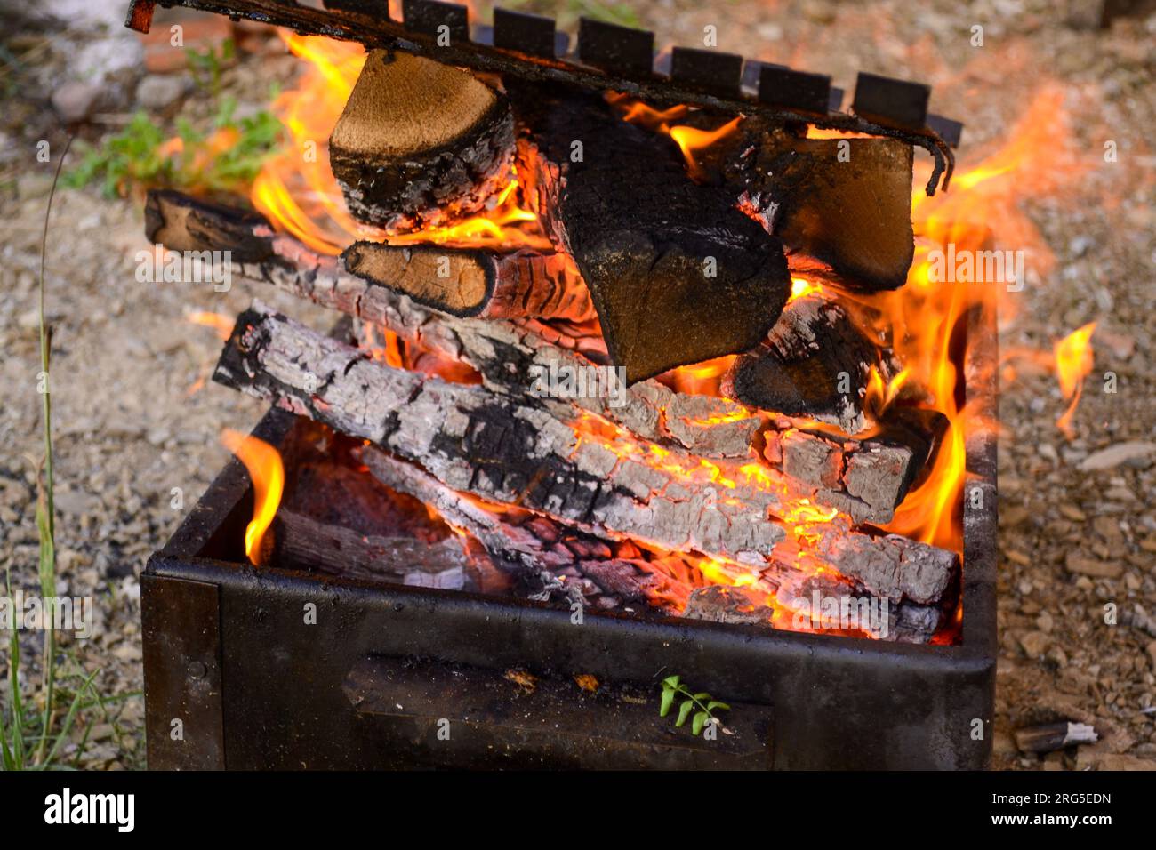Burning fire flames barbeque on hi-res stock photography and images - Alamy
