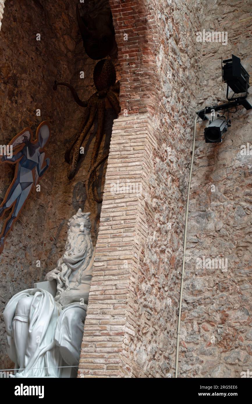 Landscape of statues in interior of Salvador Dali Theater Museum in ...