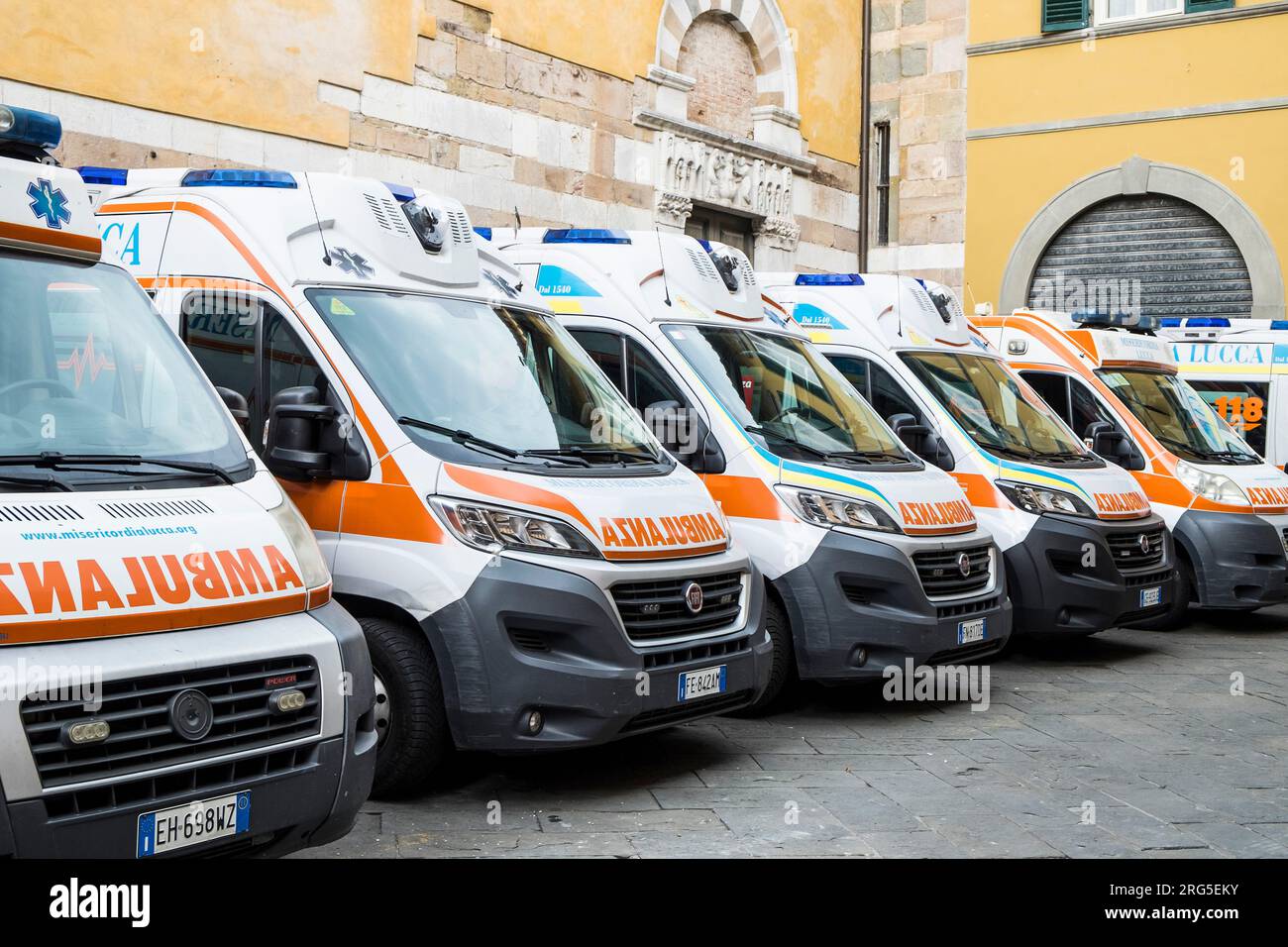 Lucca ambulance hi-res stock photography and images - Alamy