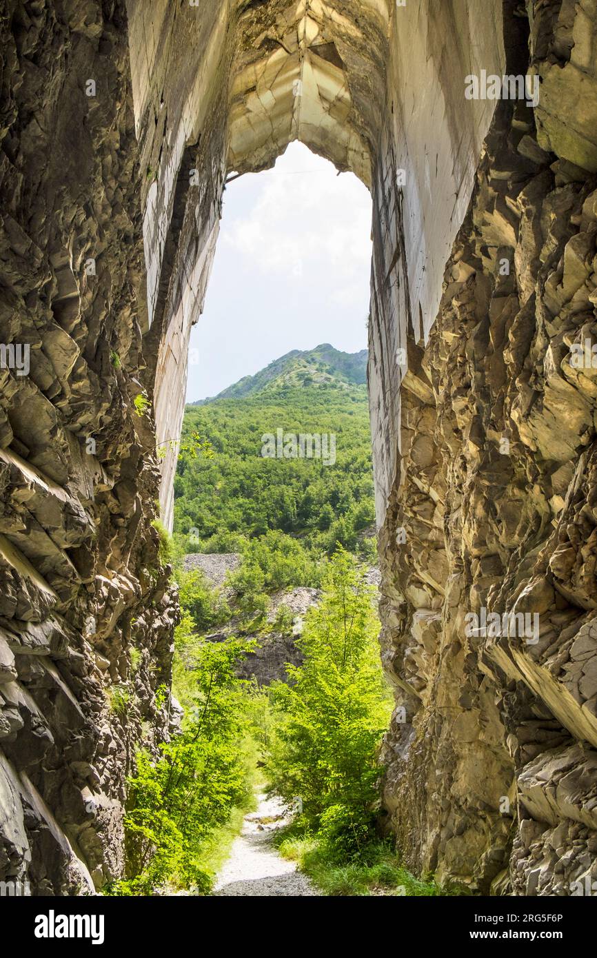 Le tagliate hi-res stock photography and images - Alamy