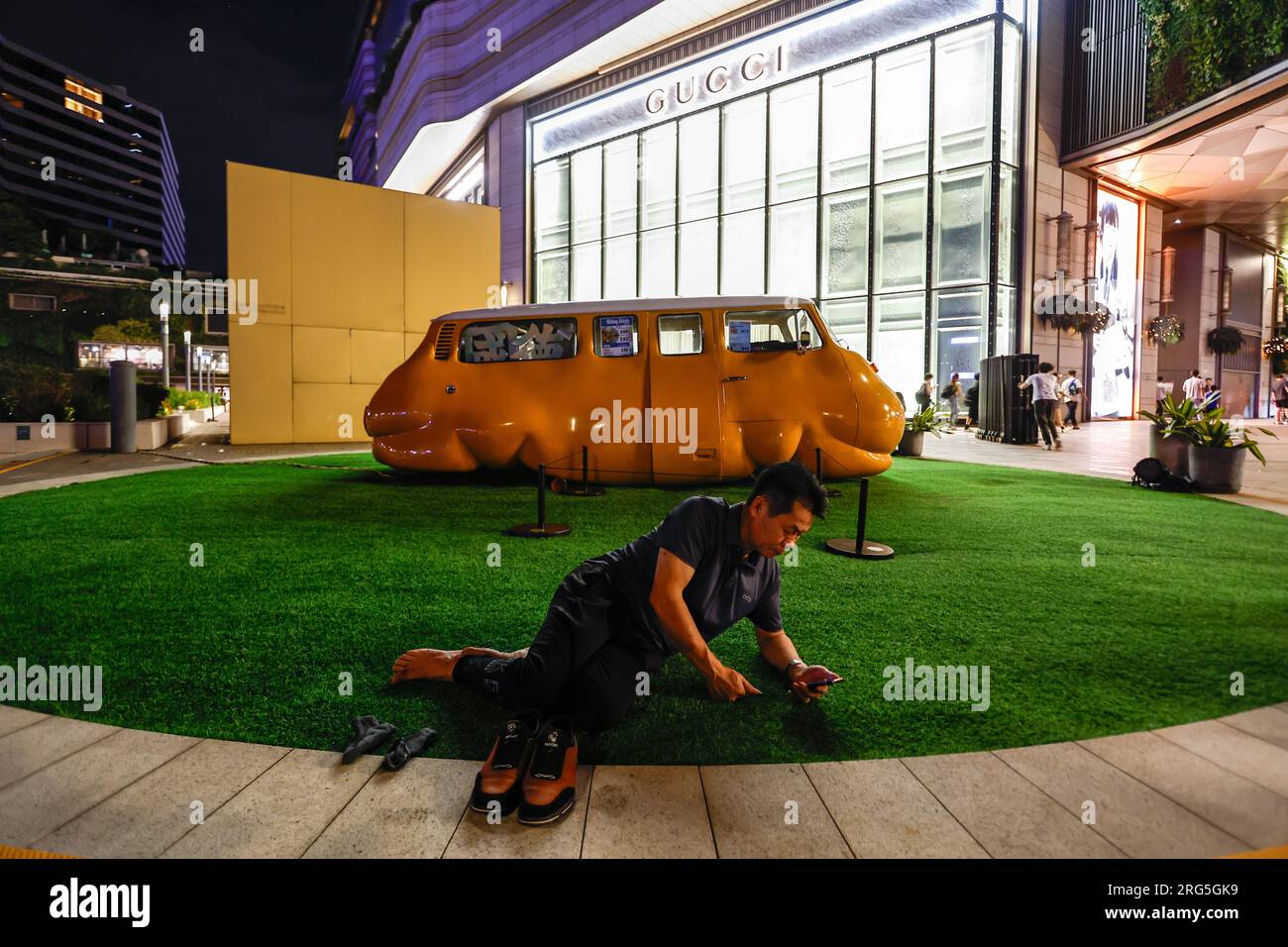 Gucci store front 2023 hi-res stock photography and images - Alamy