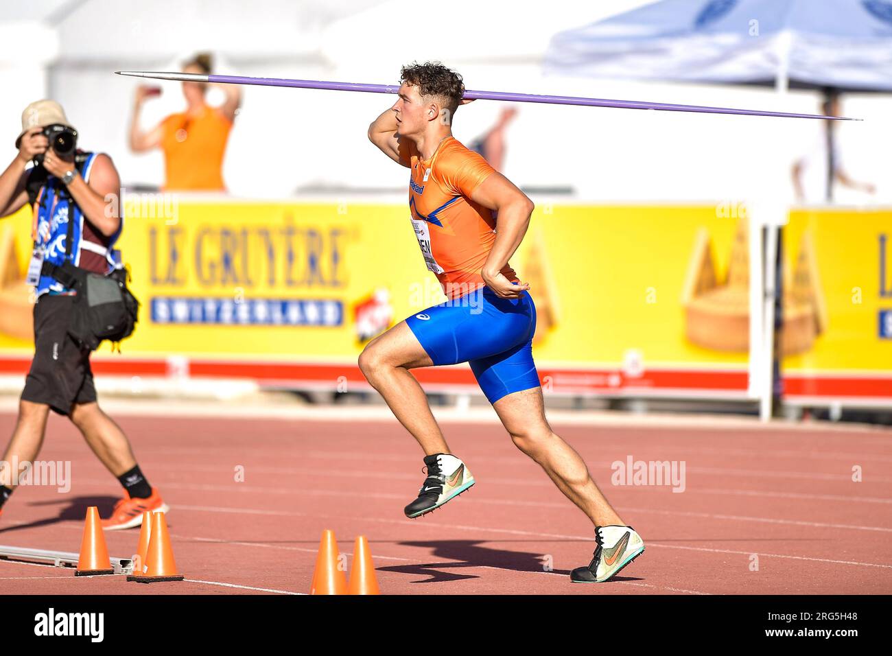 Javelin throw men qualification hi-res stock photography and images - Alamy