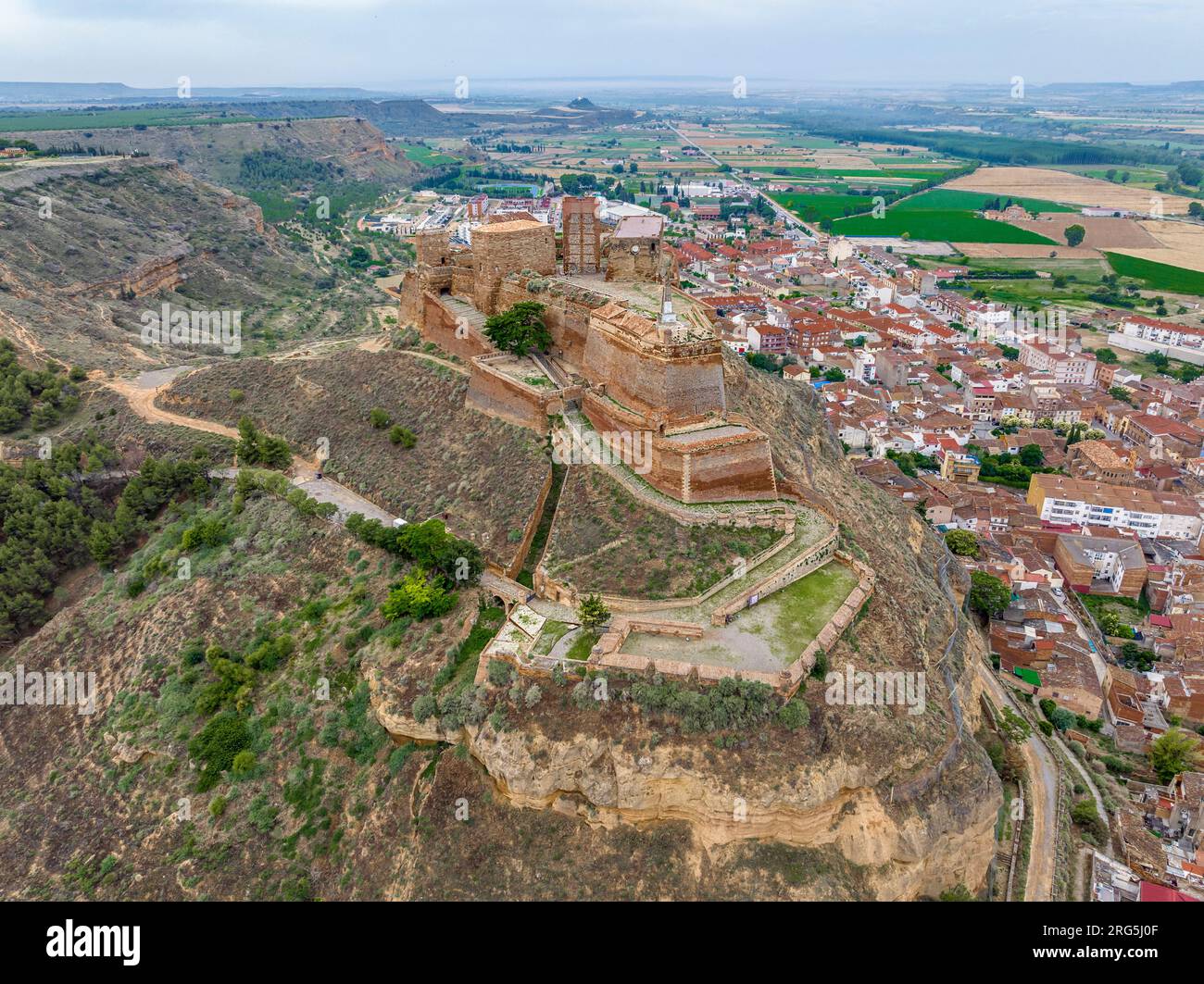 Monzon castle hi-res stock photography and images - Alamy