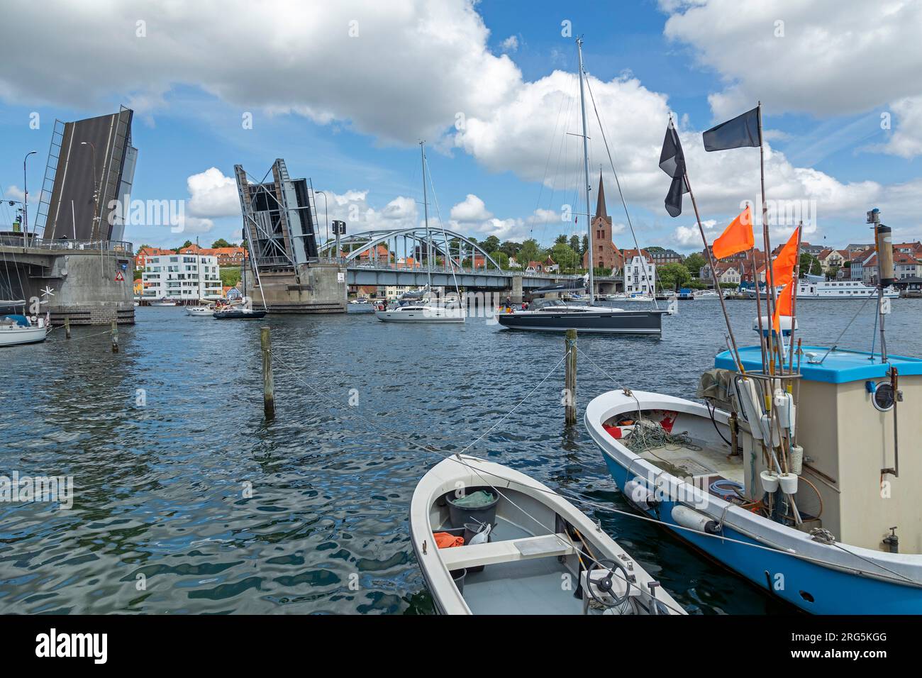 X bridge hi-res stock photography and images - Alamy