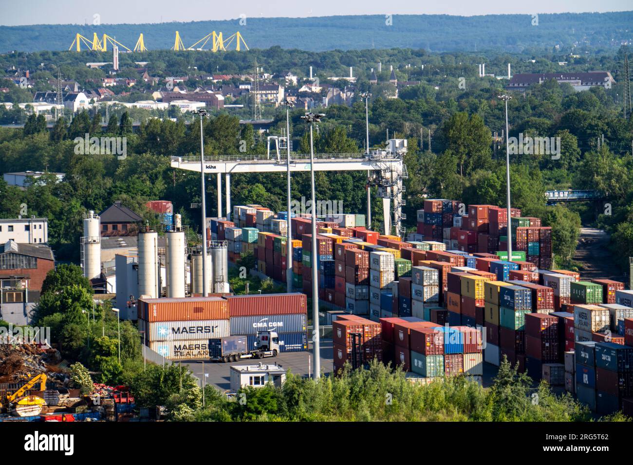 Bimodal terminal truck rail hi-res stock photography and images - Alamy