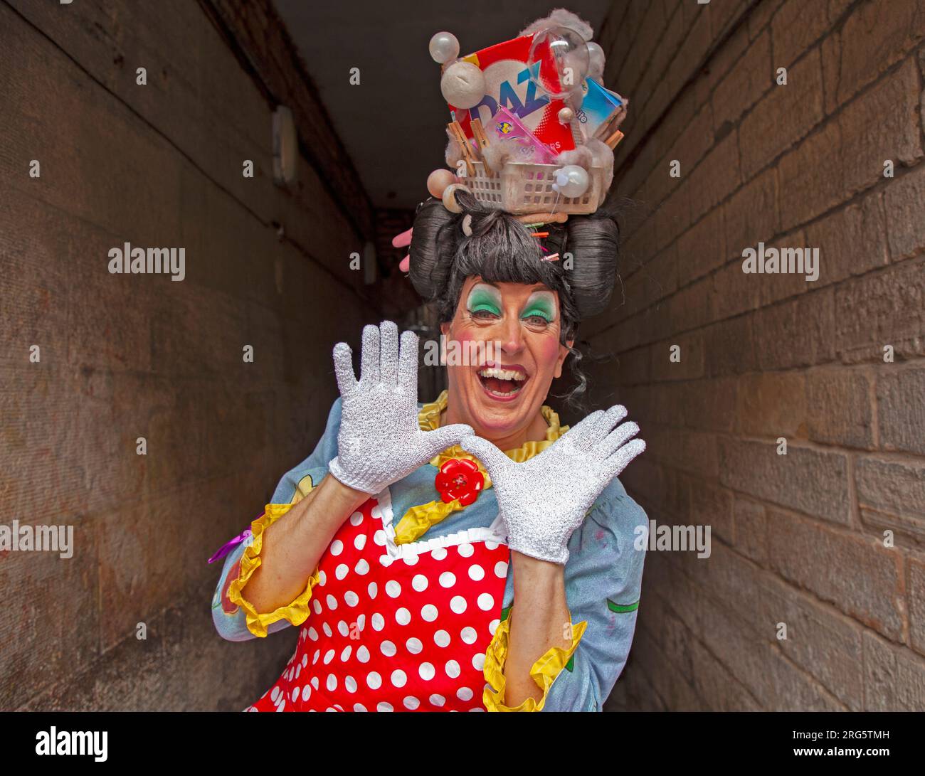 Pantomime dame hi-res stock photography and images - Alamy