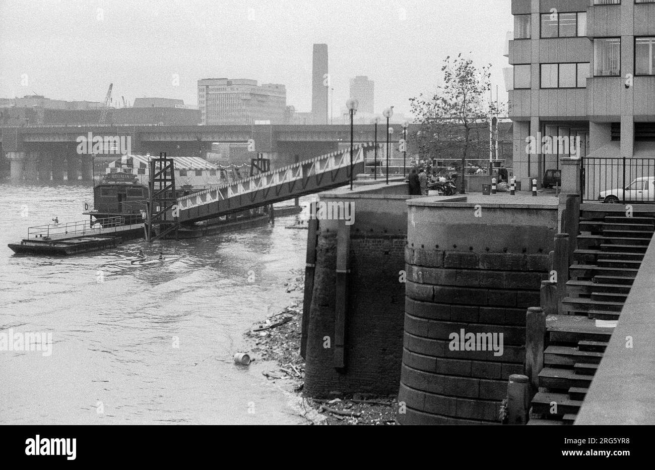 The swan london Black and White Stock Photos & Images - Alamy