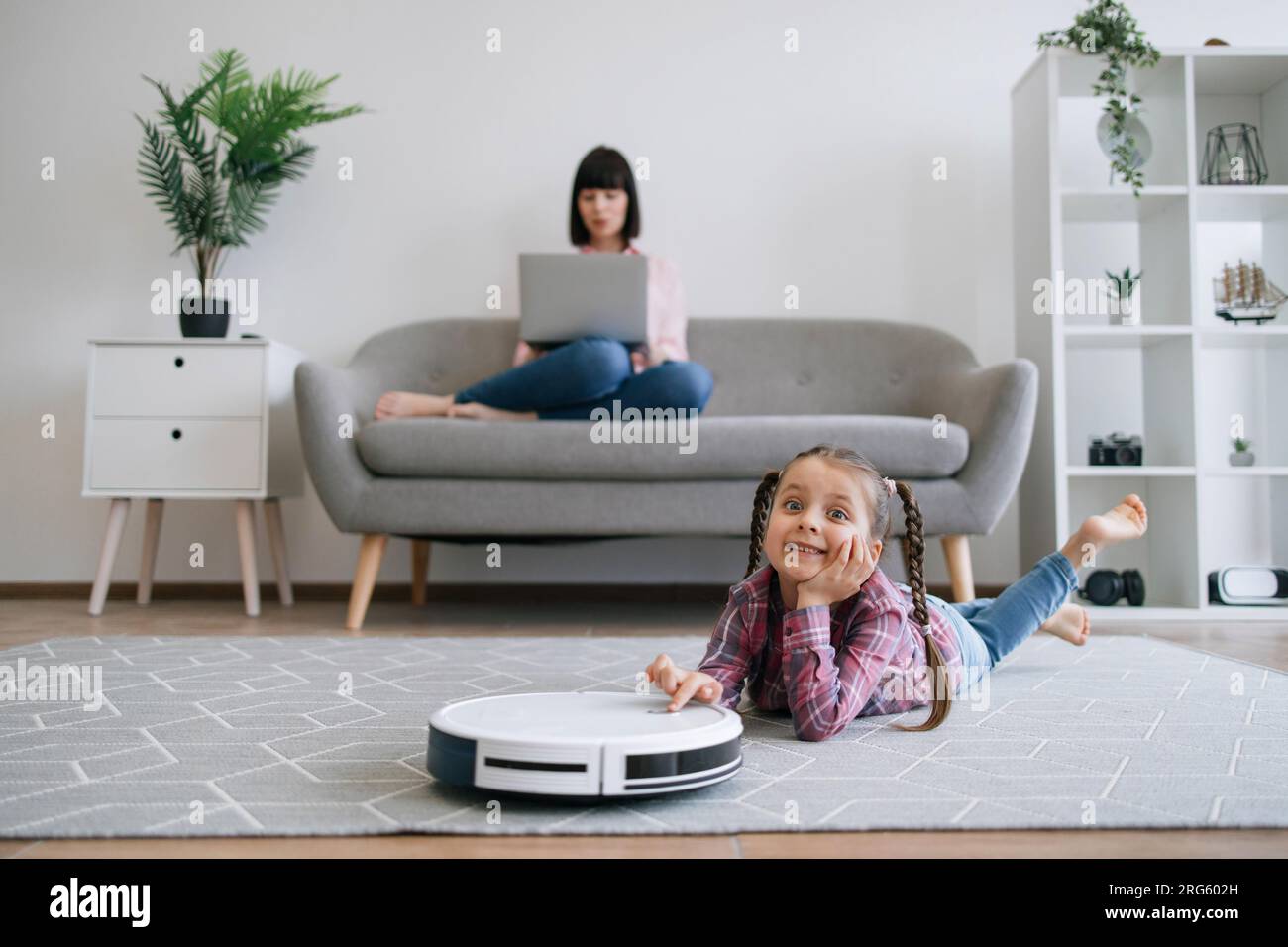 Tween tech hi-res stock photography and images - Alamy