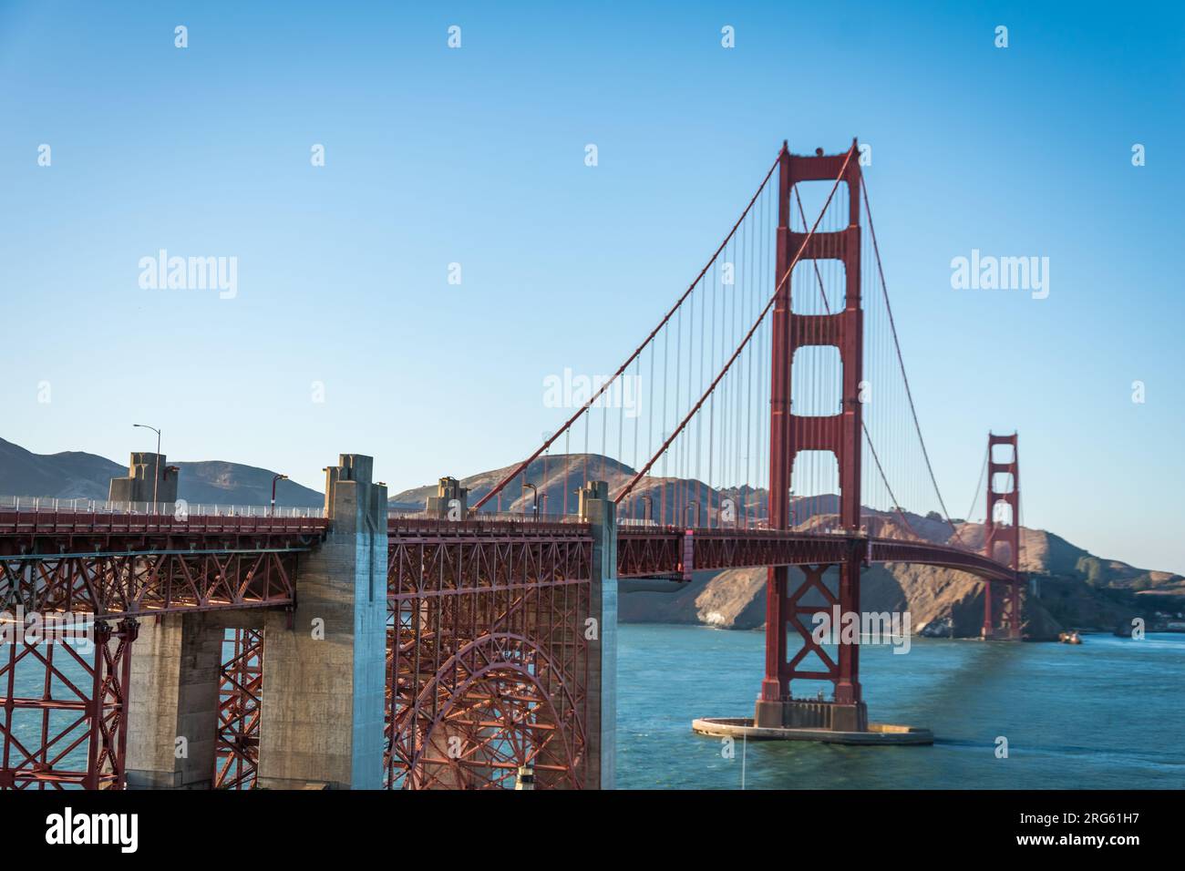 Panorama gold gate bridge hi-res stock photography and images - Alamy