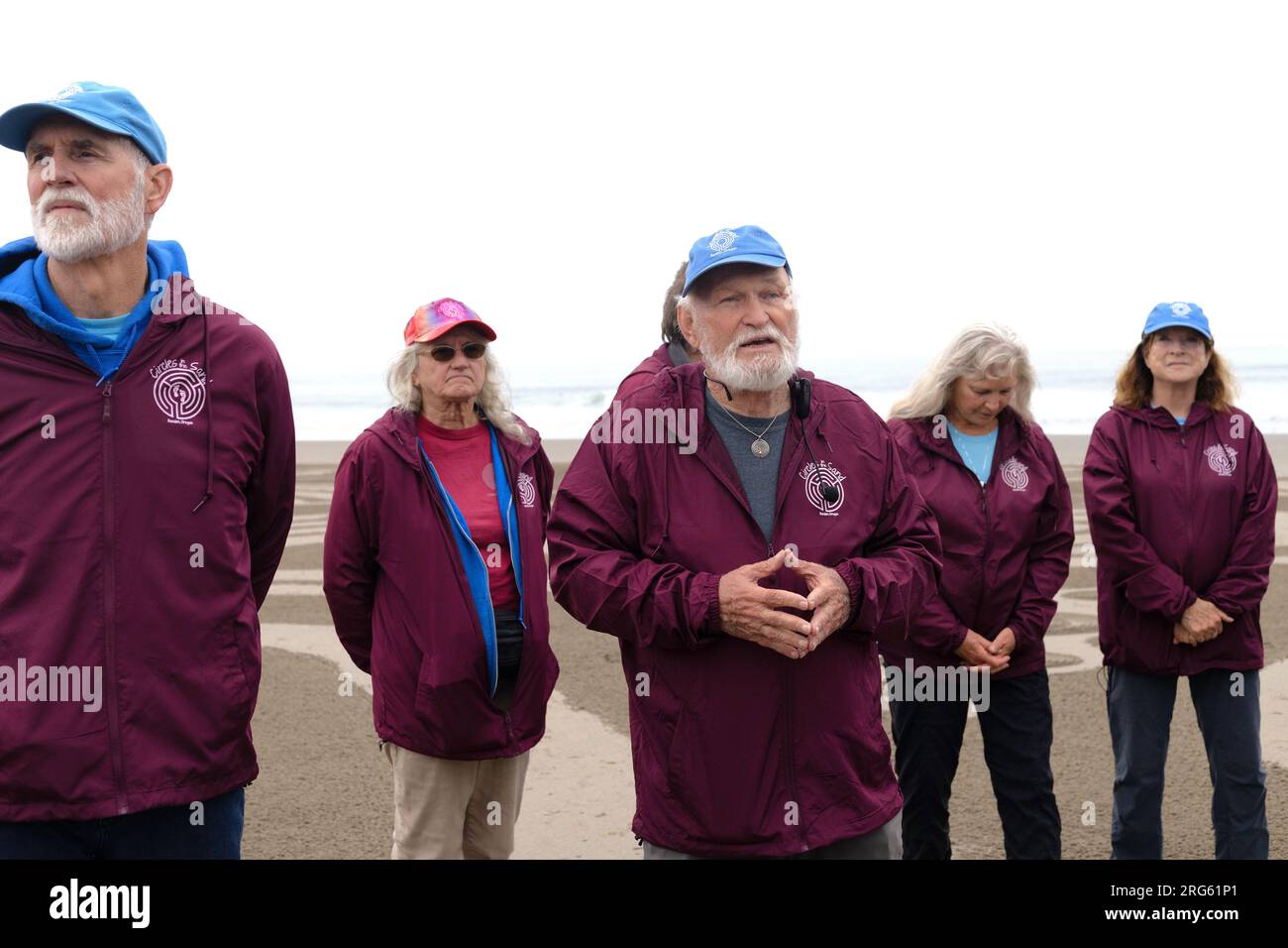 Sand labyrinth artist Denny Dyke and crew addressing the crowd at the ...