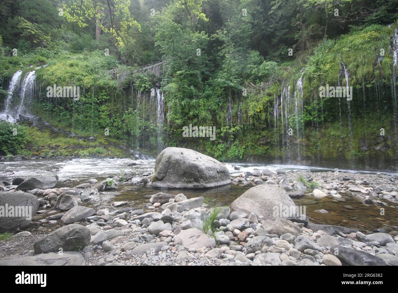View of dunsmuir falls; california Stock Photo - Alamy
