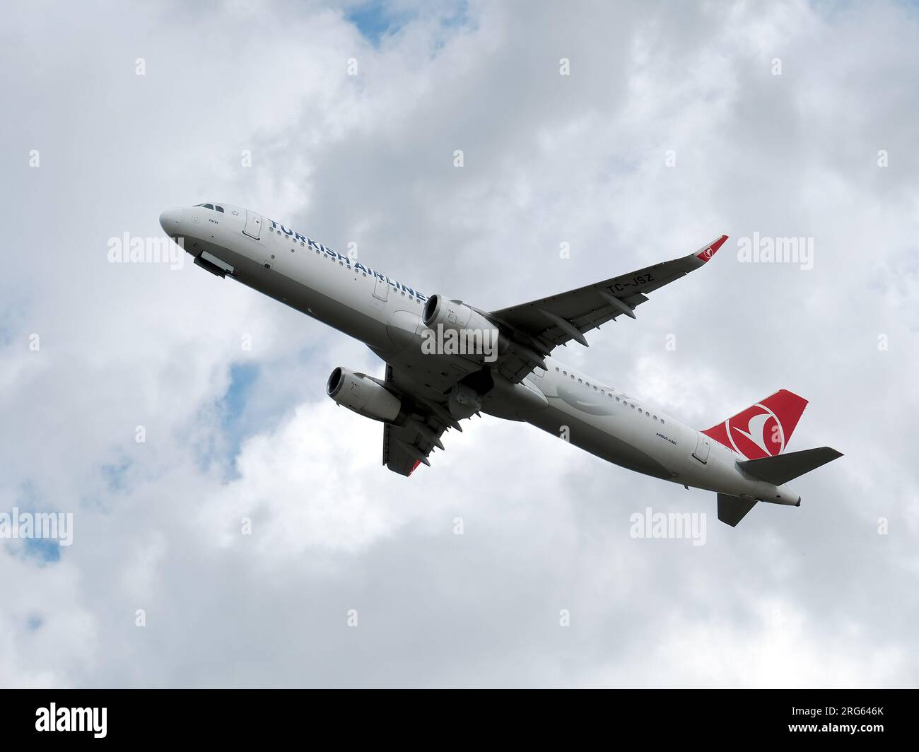 Turkish Airlines, Türk Hava Yolları, (is the national flag carrier ...