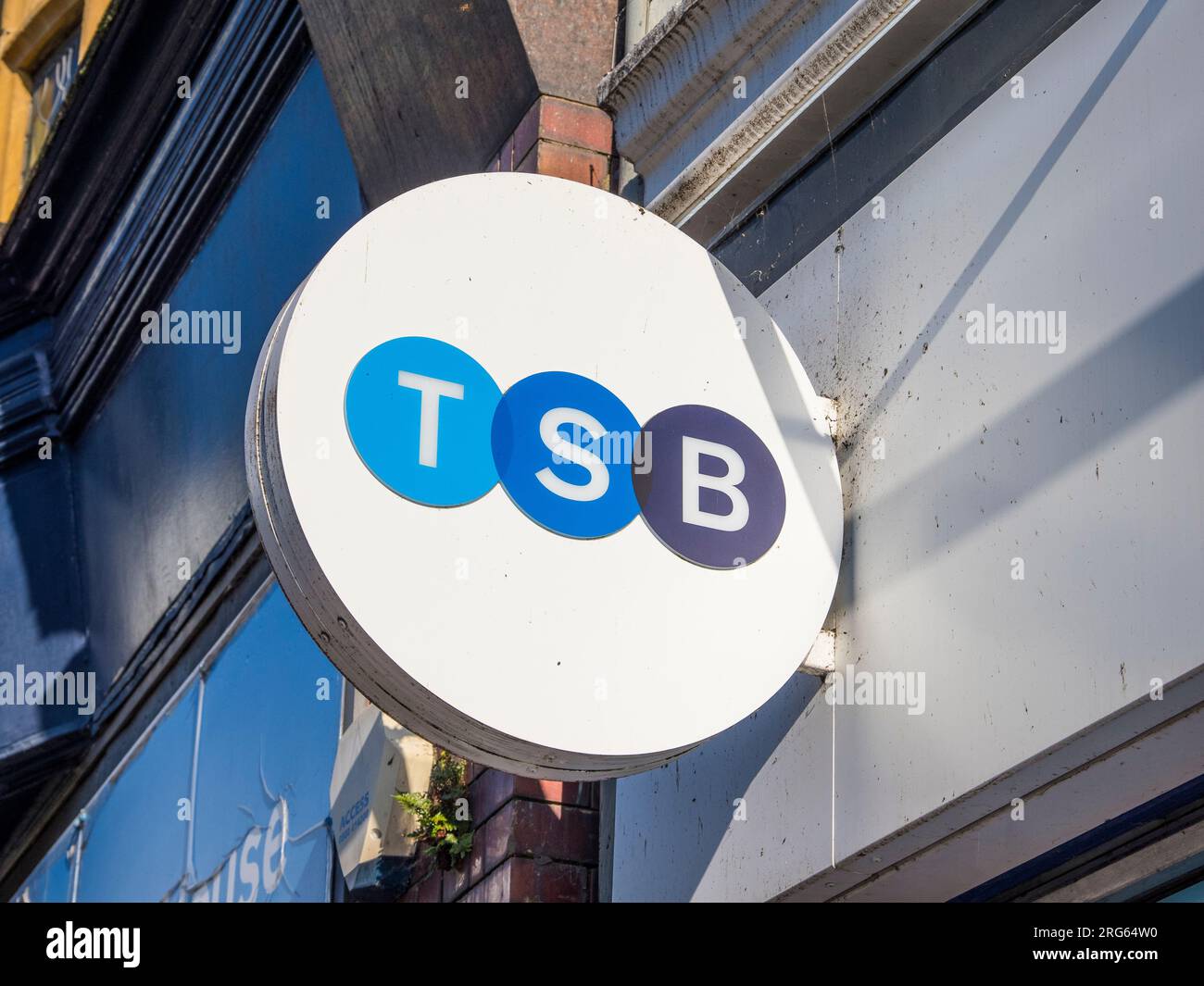 Britain retail banking hi-res stock photography and images - Alamy