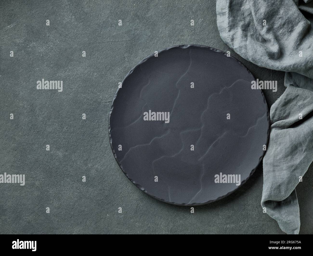 Dark grey plate hi-res stock photography and images - Alamy