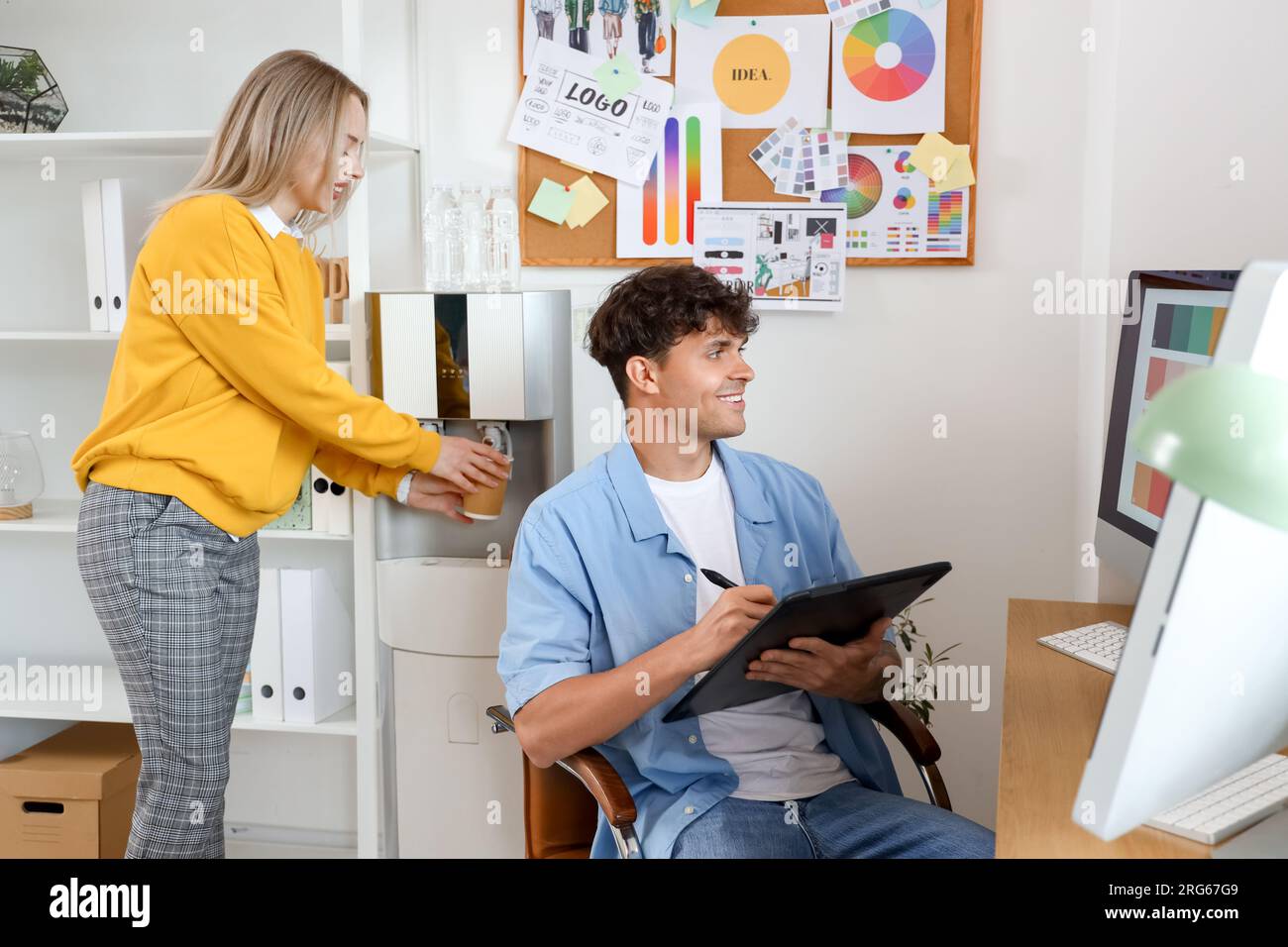 Portrait graphic designers working hi-res stock photography and images ...