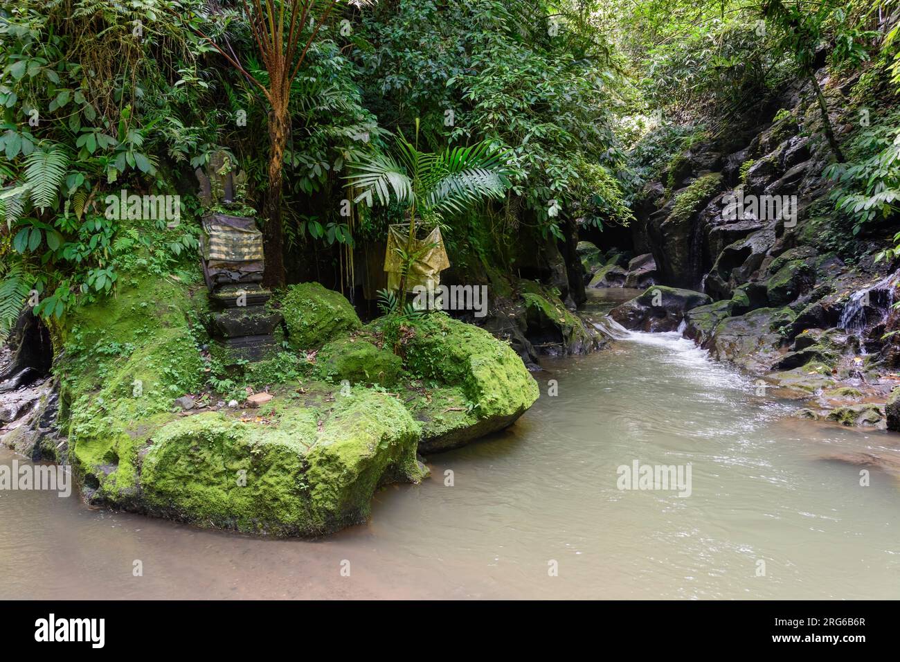 Goa giri campuhan waterfall hi-res stock photography and images - Alamy