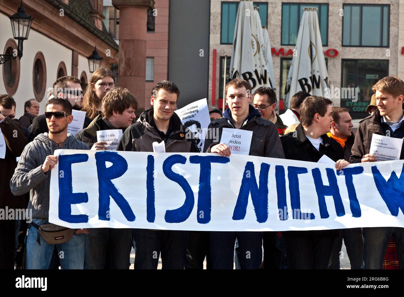 Karl theodor zu guttenberg protest hi-res stock photography and images ...