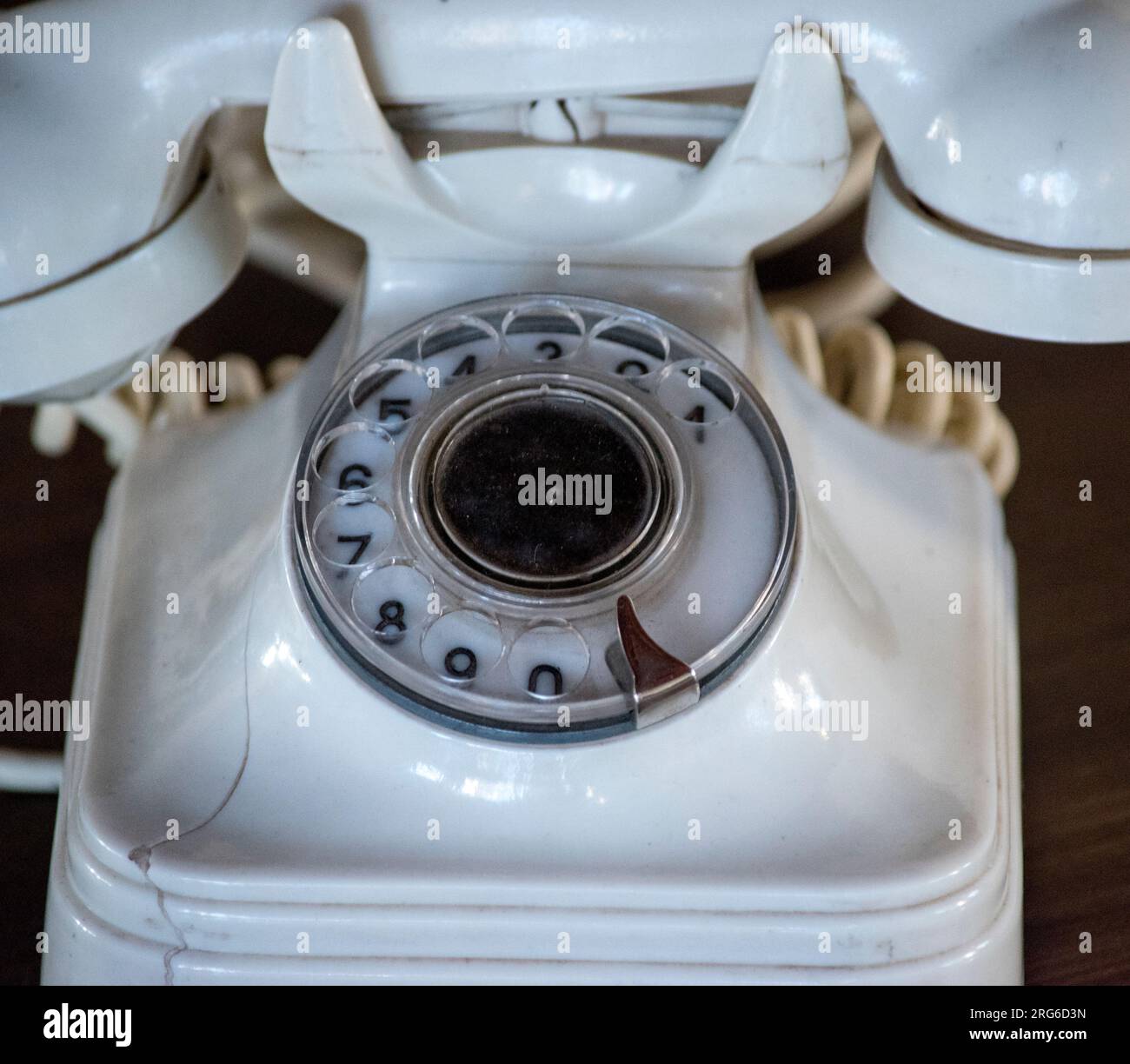 Old earphone hi-res stock photography and images - Alamy