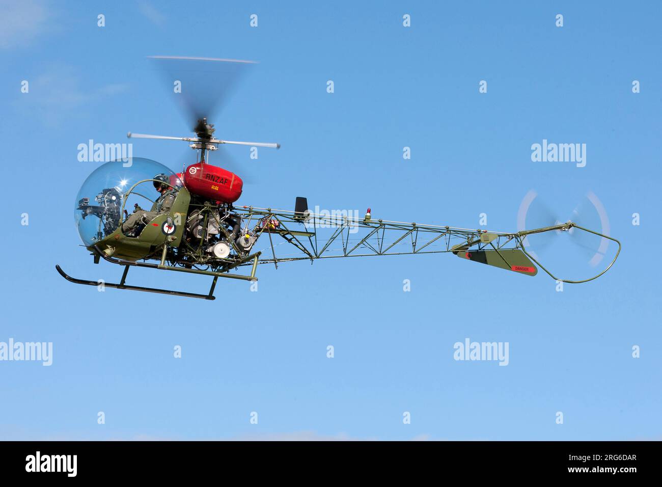 Bell 47 cockpit hi-res stock photography and images - Alamy