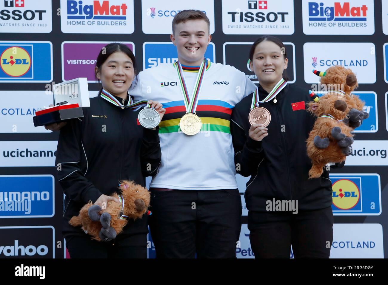 USA's Hannah Roberts (centre) celebrates gold, alongside China's Sibei ...