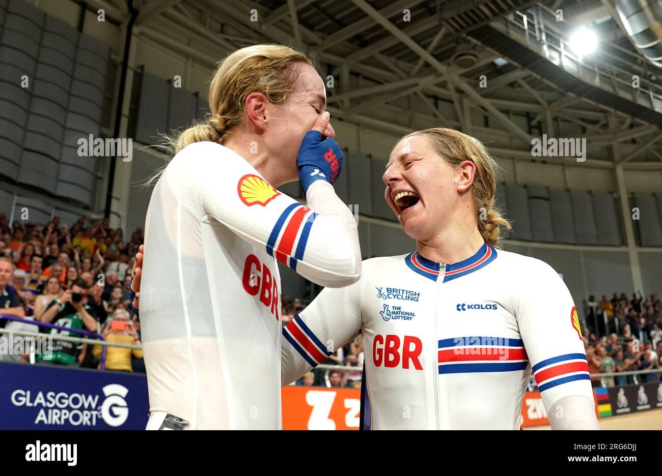 Great Britain's Neah Evans (right) and Elinor Barker celebrate winning ...
