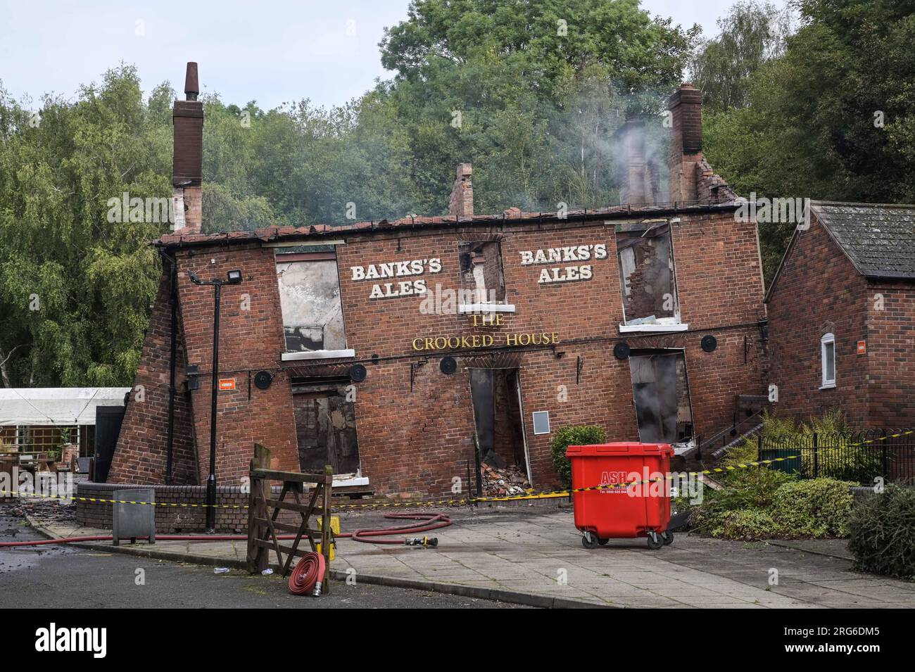 Wonkiest pub demolished hi-res stock photography and images - Alamy