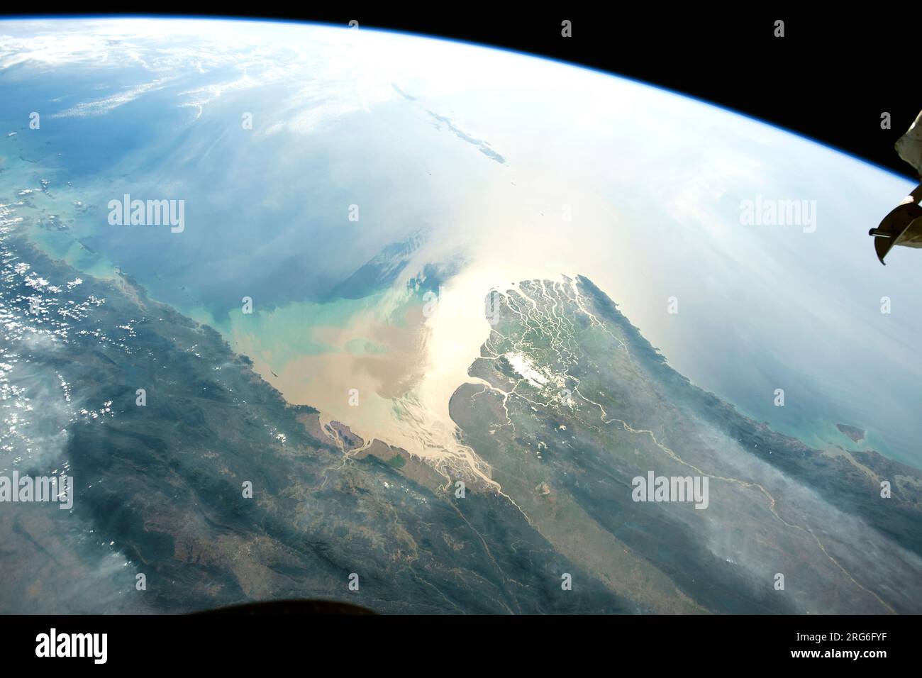 Arakan mountains hi-res stock photography and images - Alamy