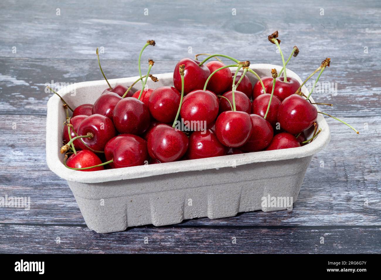 Punnet of cherries hi-res stock photography and images - Alamy