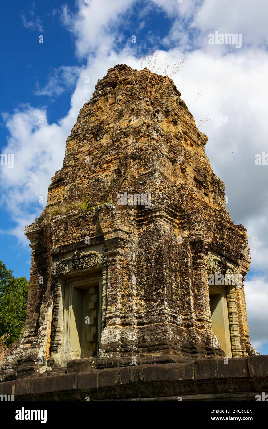 Ruined temple in Angkor, Cambodia Stock Photo - Alamy