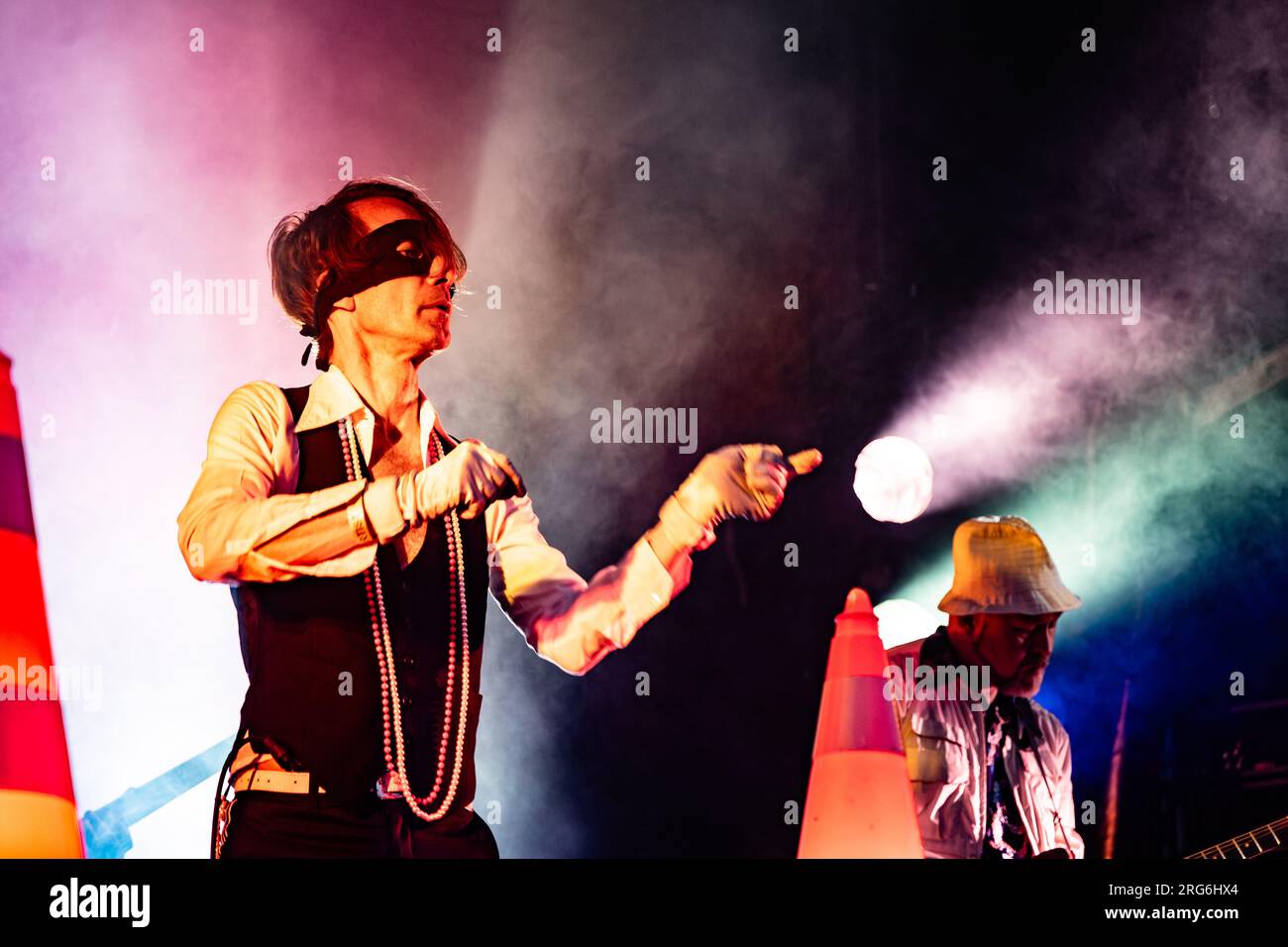 Bob hund singer hi-res stock photography and images - Alamy