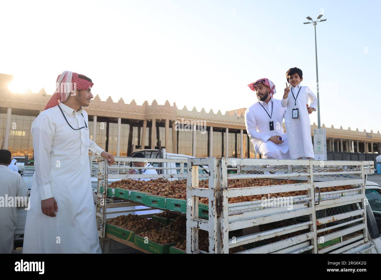 Qassim, Saudi Arabia. 7th Aug, 2023. People sell boxes of dates at the ...