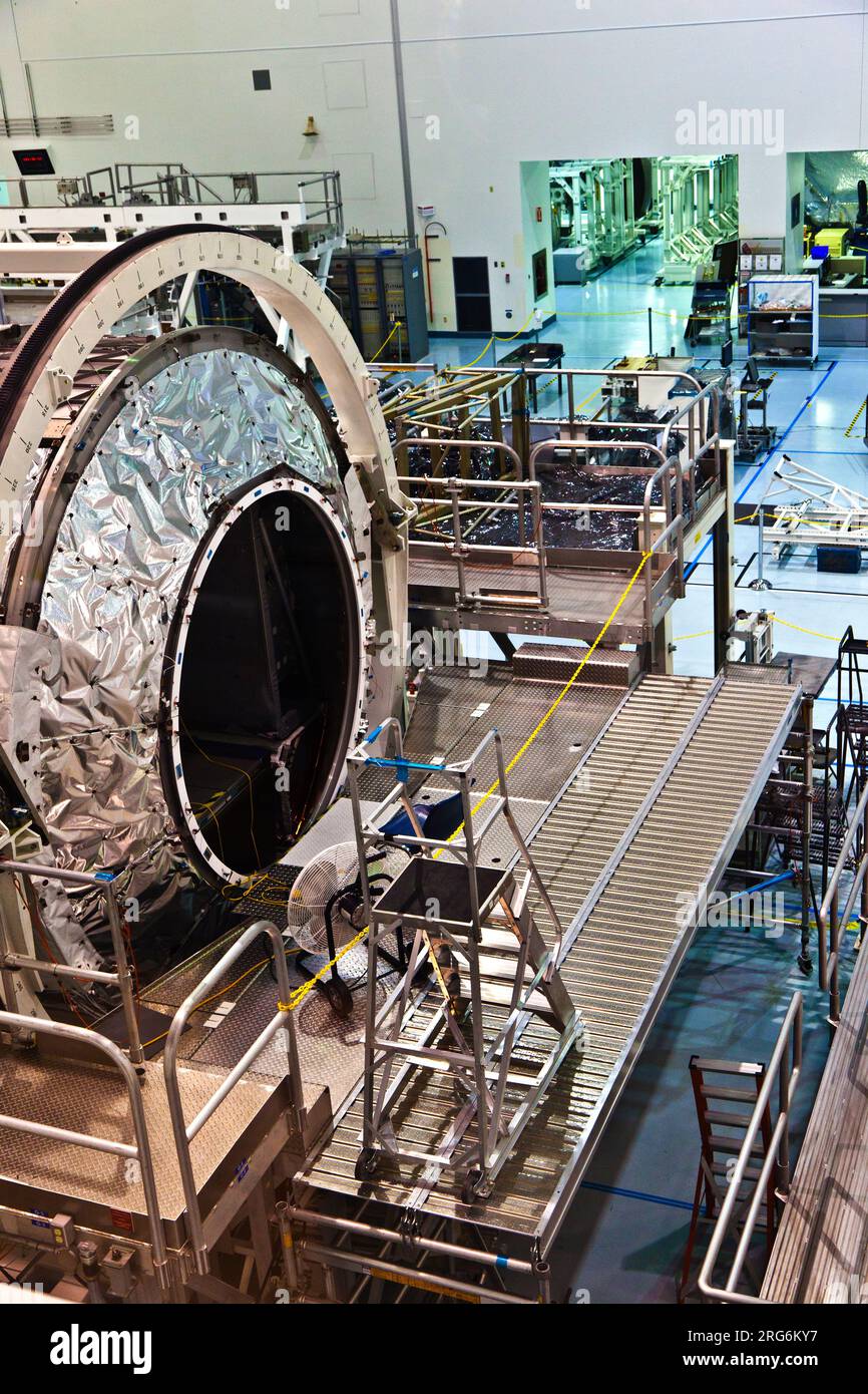 Space modules hi-res stock photography and images - Alamy