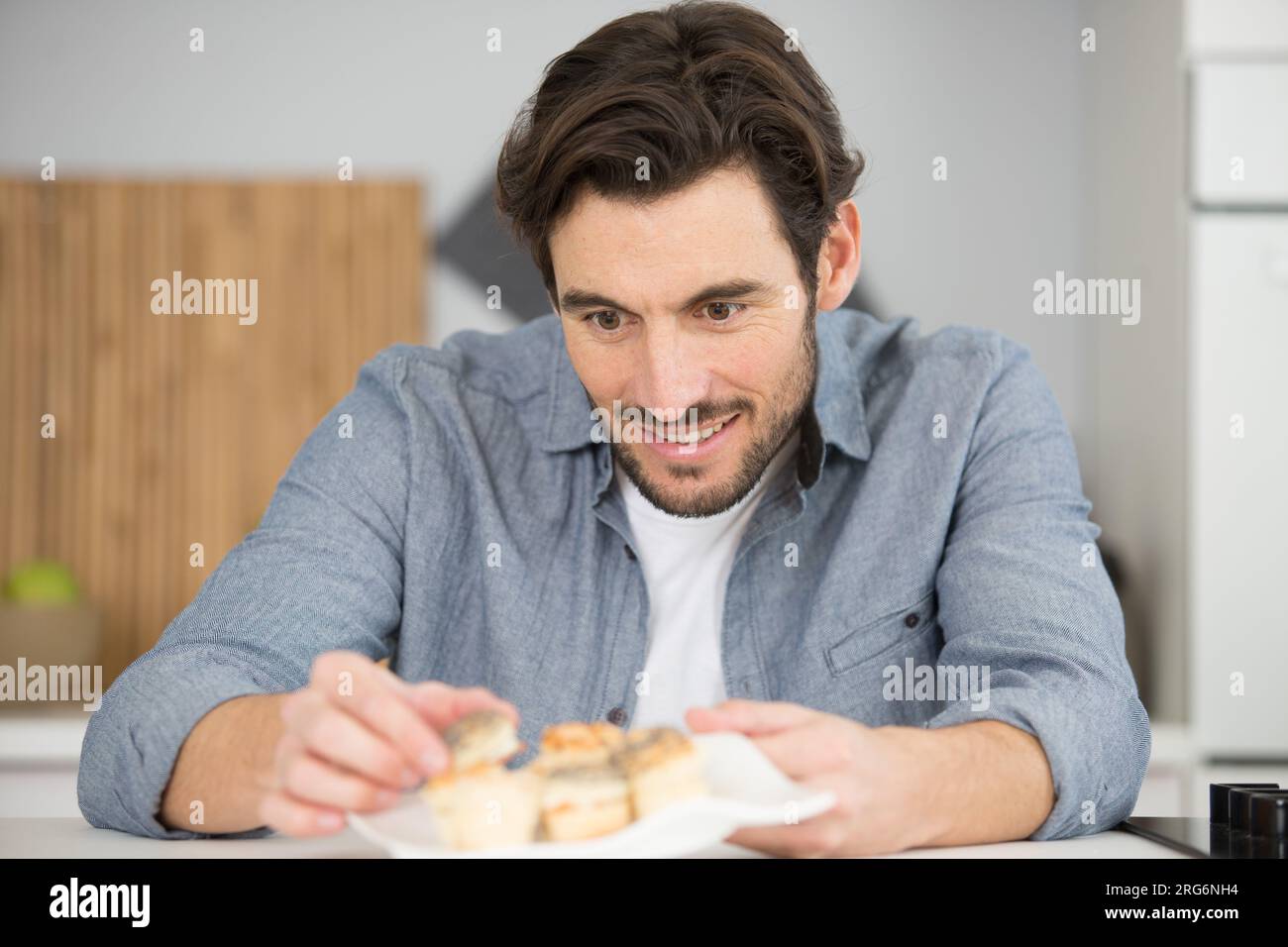 Preparing canapes hi-res stock photography and images - Alamy