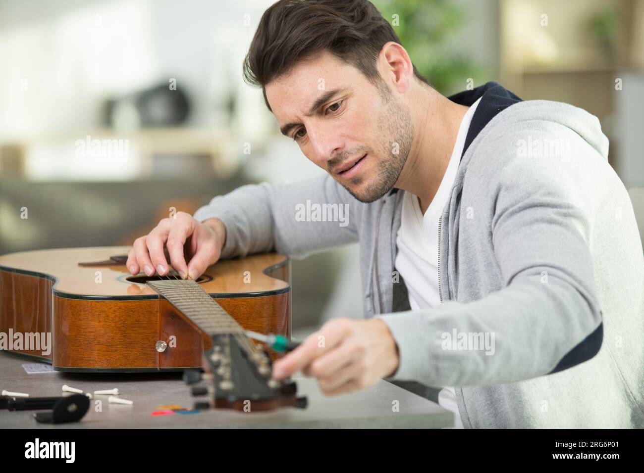 Peg winder hi-res stock photography and images - Alamy